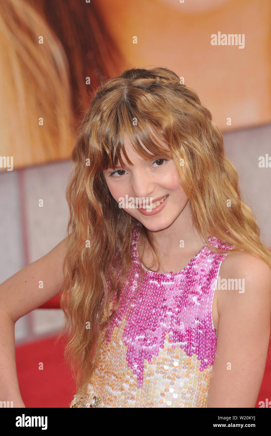 Bella thorne 2009 hi-res stock photography and images - Alamy