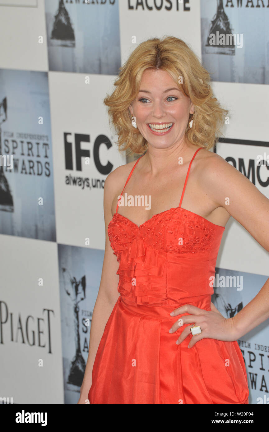 LOS ANGELES, CA. February 21, 2009: Elizabeth Banks at the Film ...