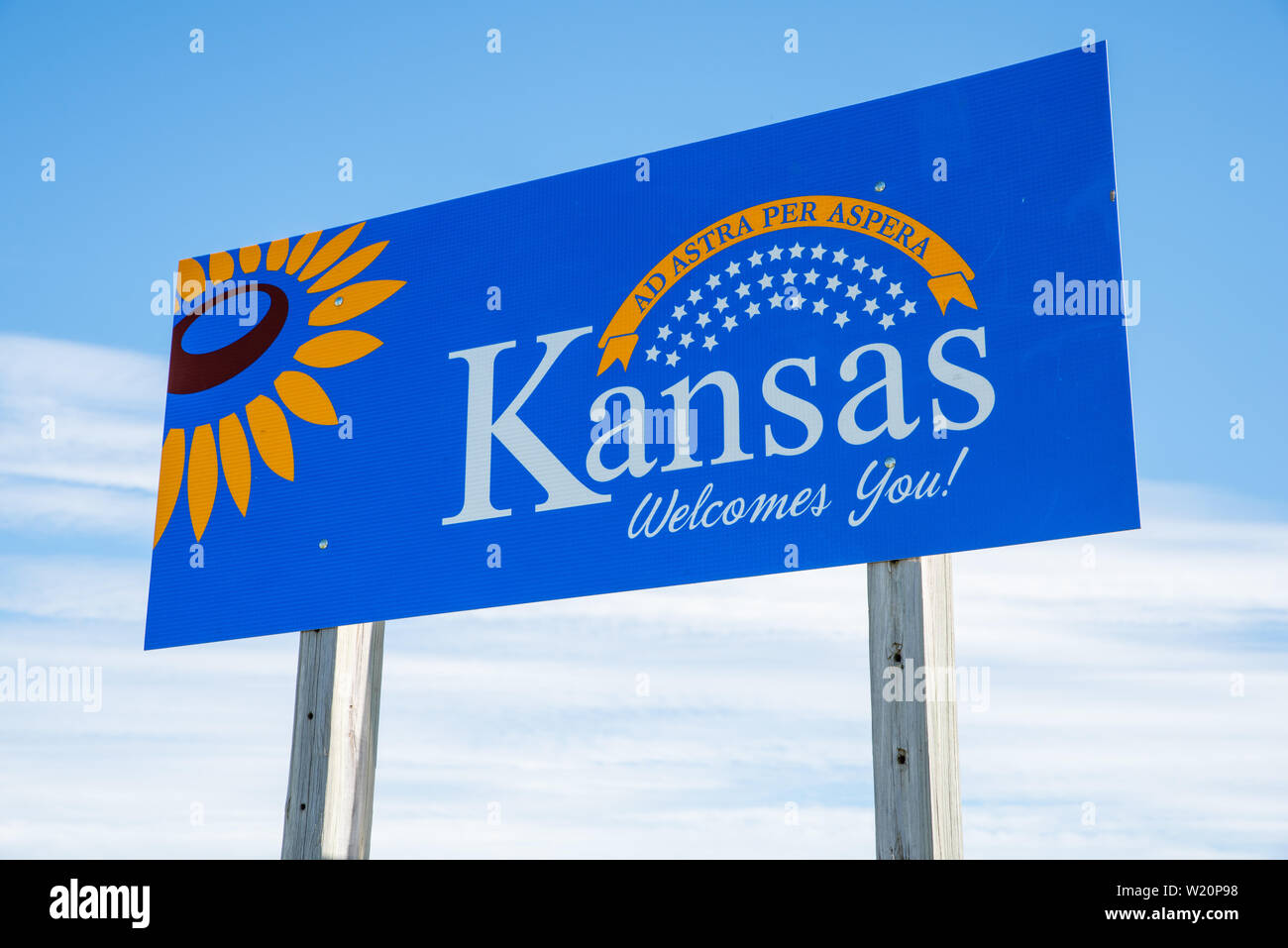 Kansas welcome sign hi-res stock photography and images - Alamy