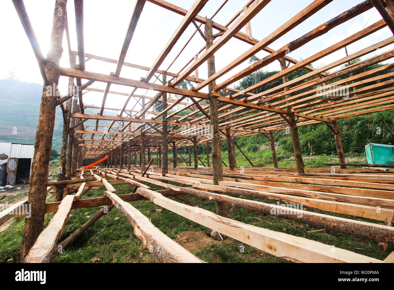 Steel skeleton structure hi-res stock photography and images - Alamy