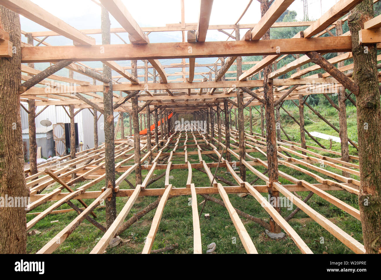 Steel skeleton structure hi-res stock photography and images - Alamy