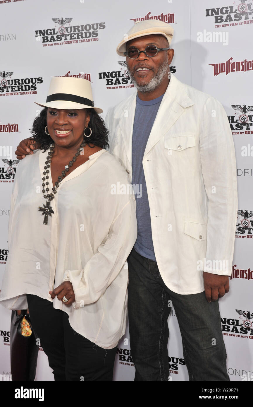 LOS ANGELES, CA. August 10, 2009: Samuel L. Jackson & wife at the Los ...