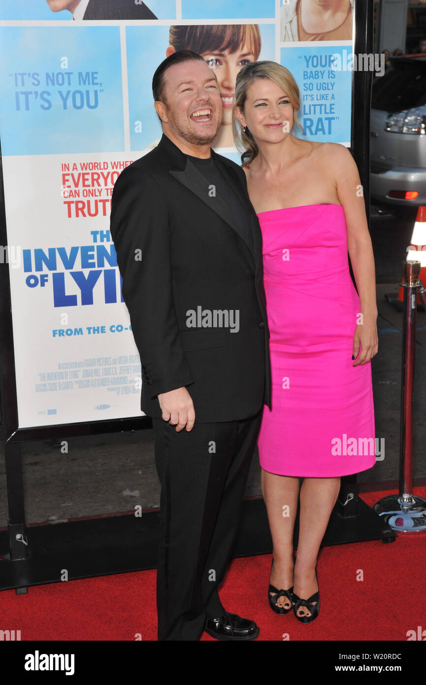 LOS ANGELES, CA. September 21, 2009: Ricky Gervais & partner Jane ...