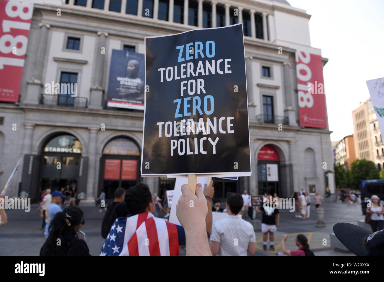 Trump immigration policy zero tolerance hi-res stock photography and ...