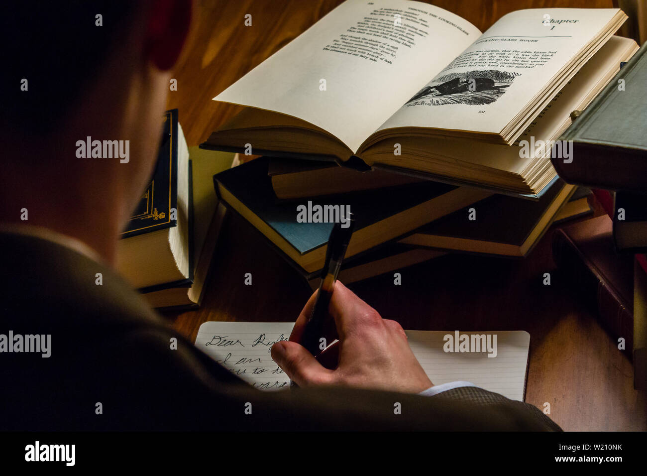 Writing journal notes desk hi-res stock photography and images - Alamy