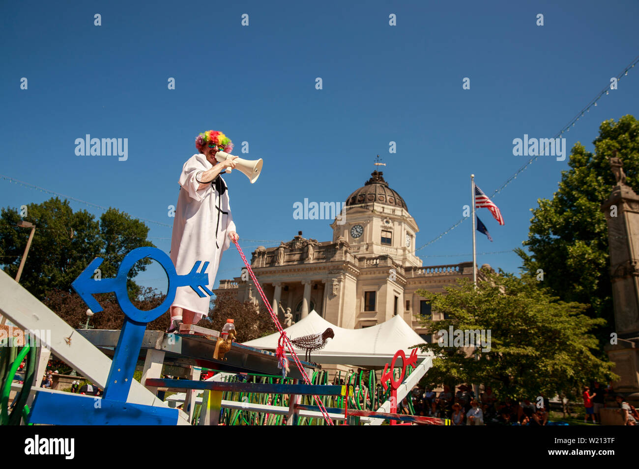 Beanpole hi-res stock photography and images - Alamy
