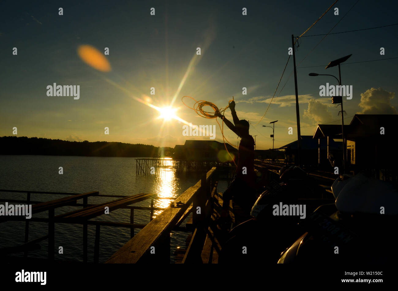 Catch some sun hi-res stock photography and images - Alamy