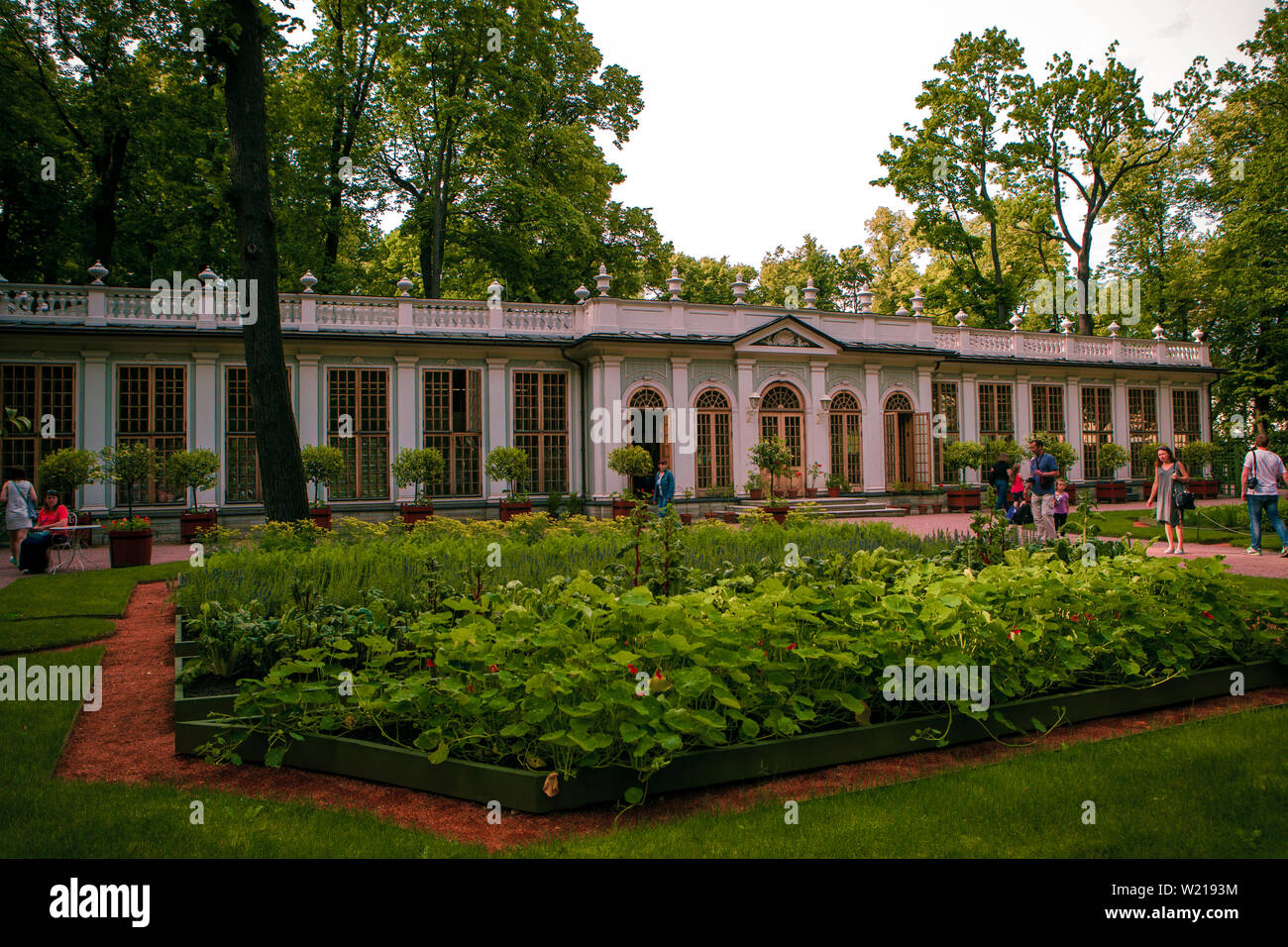 Beautiful park design Stock Photo - Alamy