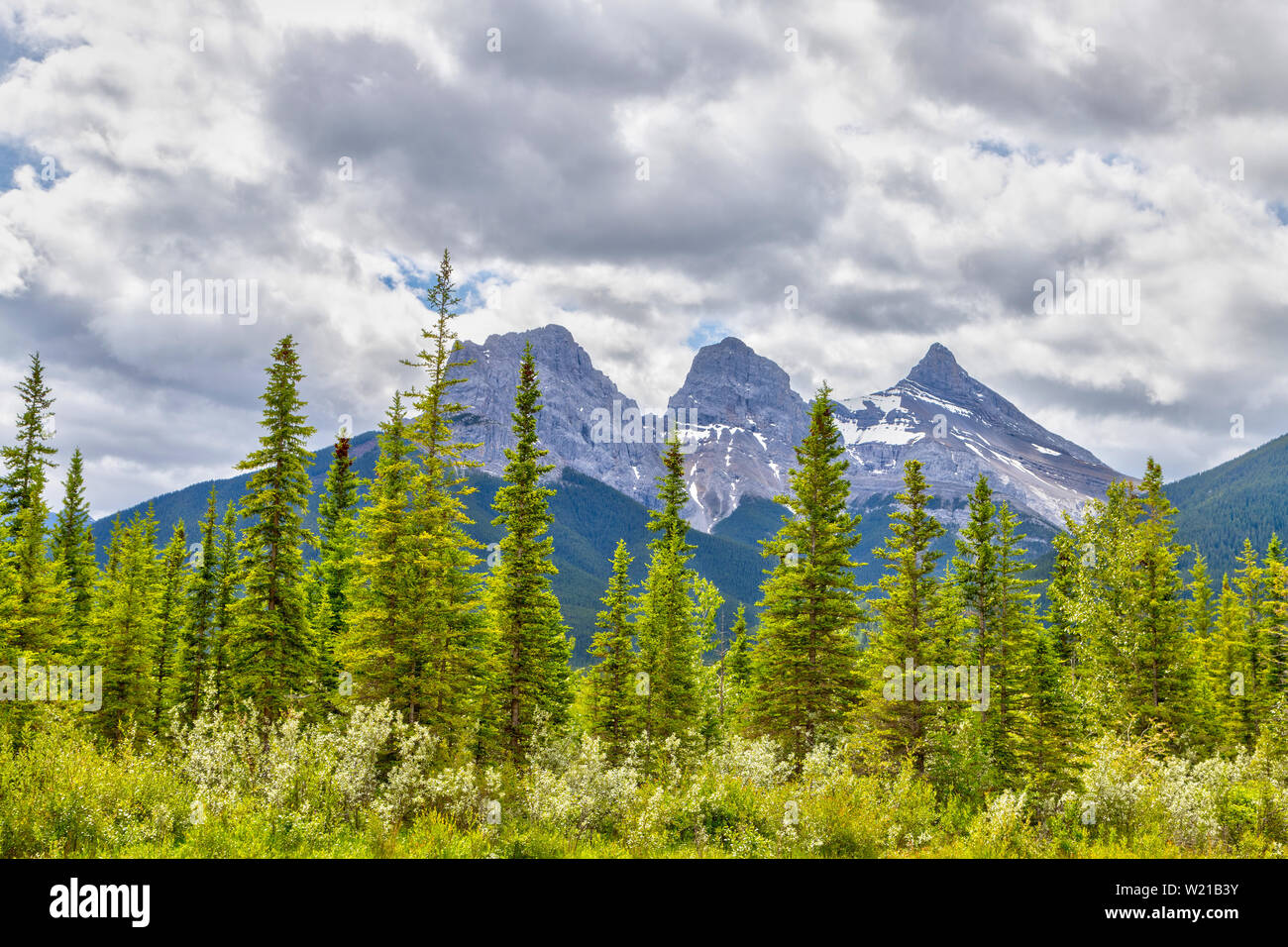 Landmark of banff hi-res stock photography and images - Alamy