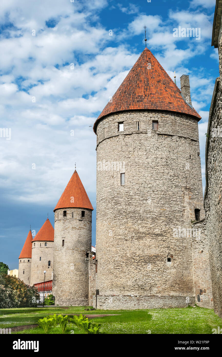 Old historical stone defensive towers hi-res stock photography and ...