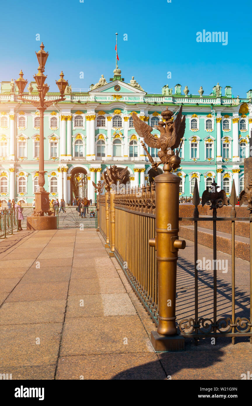 St petersburg hermitage exterior detail hi-res stock photography and ...