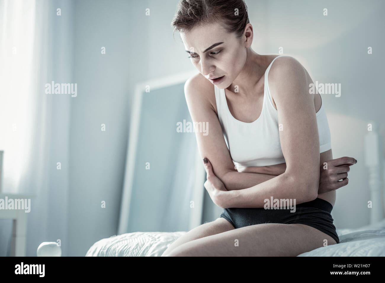 Girl bowing hi-res stock photography and images - Alamy