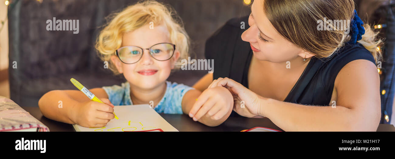 Tutoring black children hi-res stock photography and images - Alamy