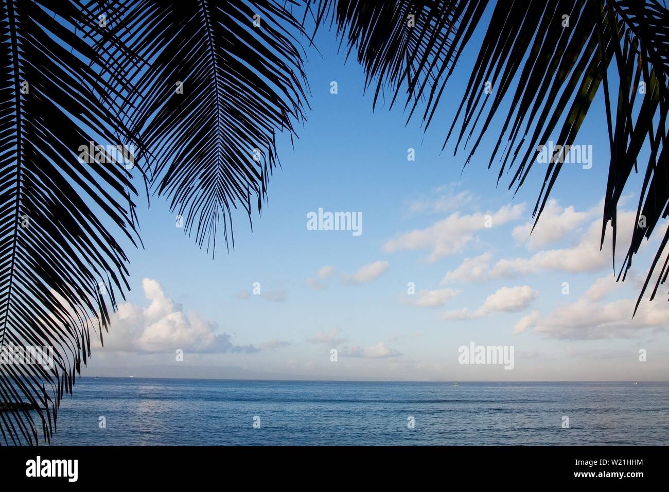 Calm tropical hi-res stock photography and images - Alamy