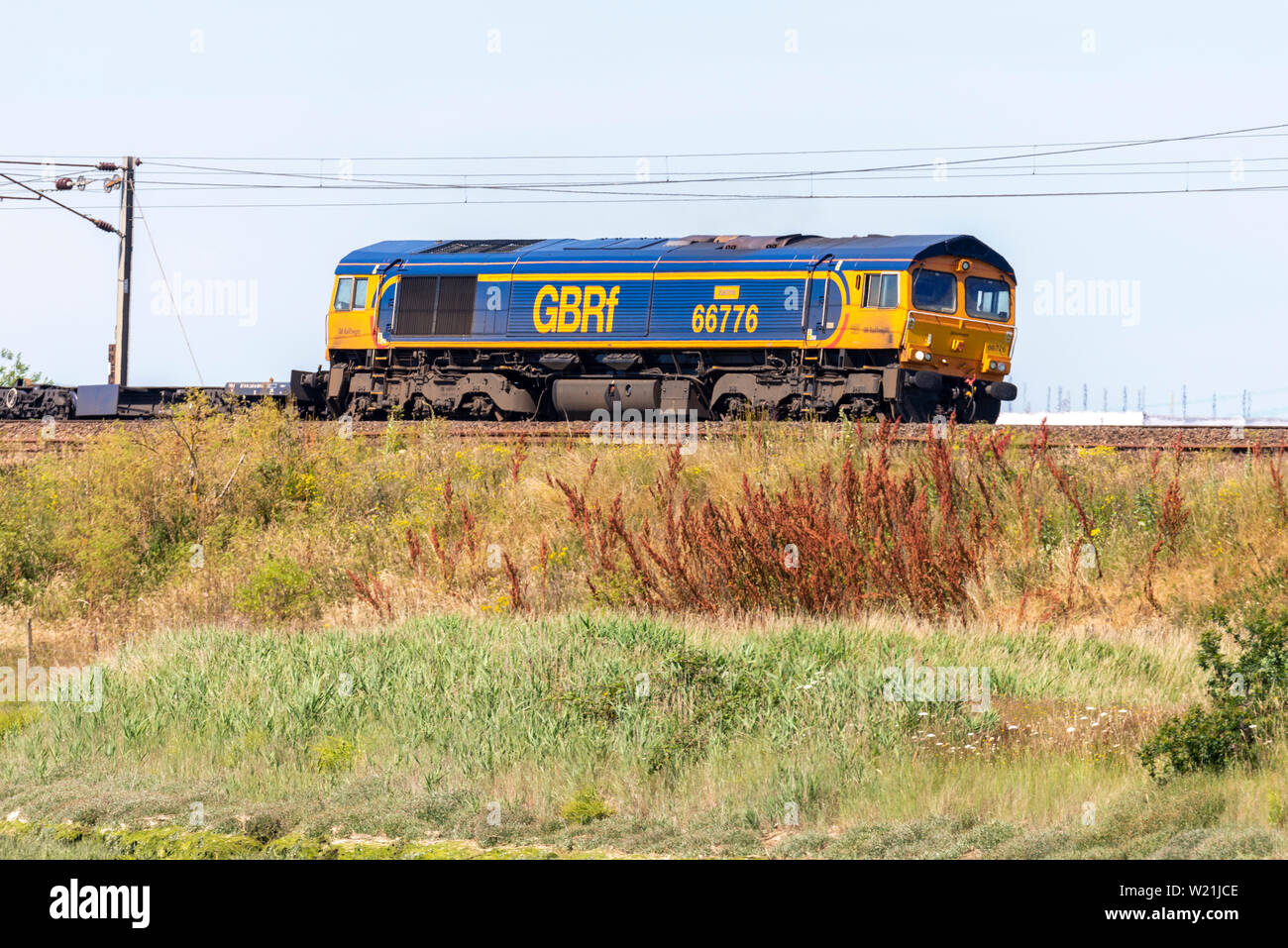 GB Railfreight Class 66 diesel electric 66776 hauling a freight train ...