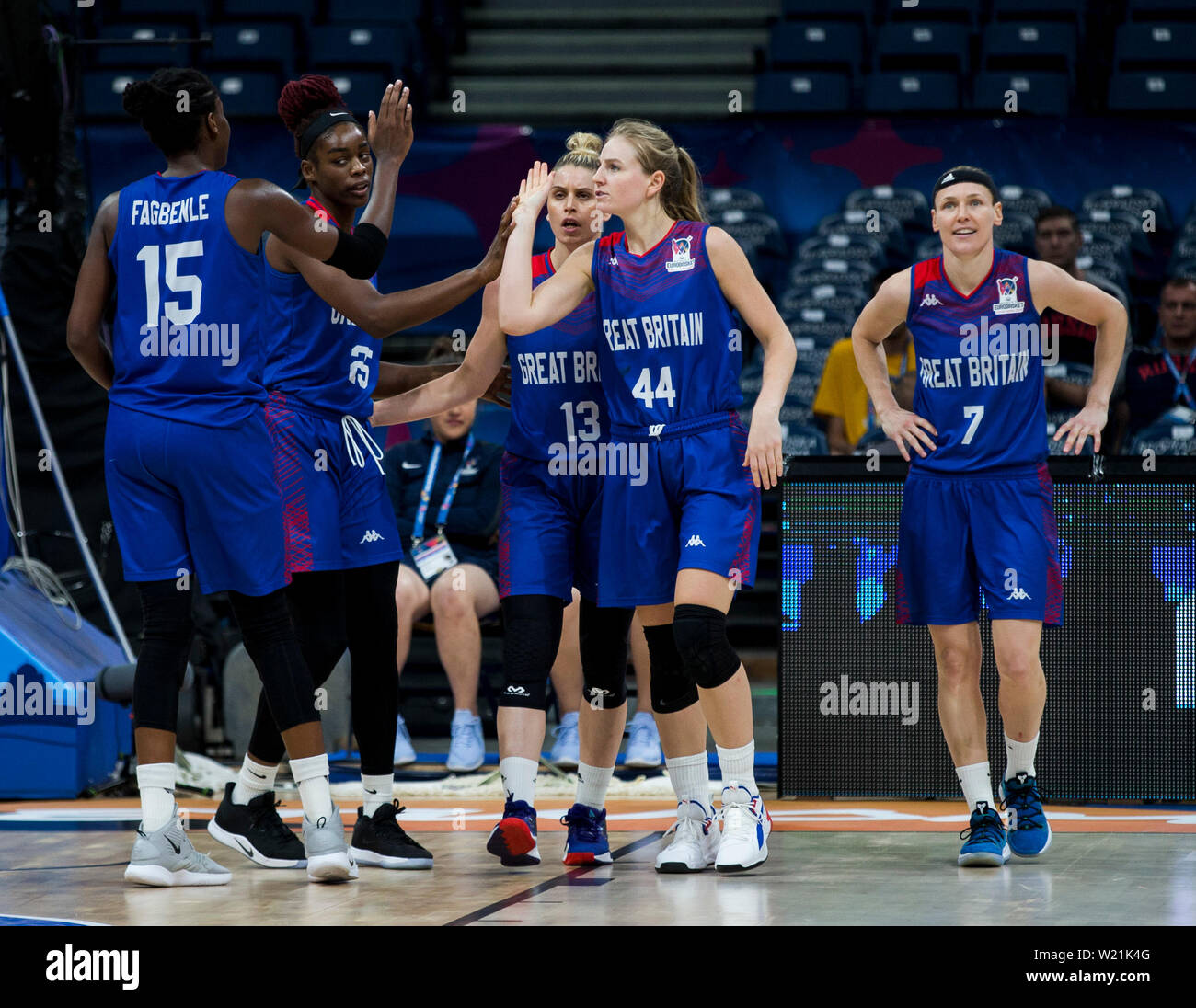Temi Fagbenle of GBR, Rachael Vanderwal of GBR, Karlie Samuelson of GBR ...