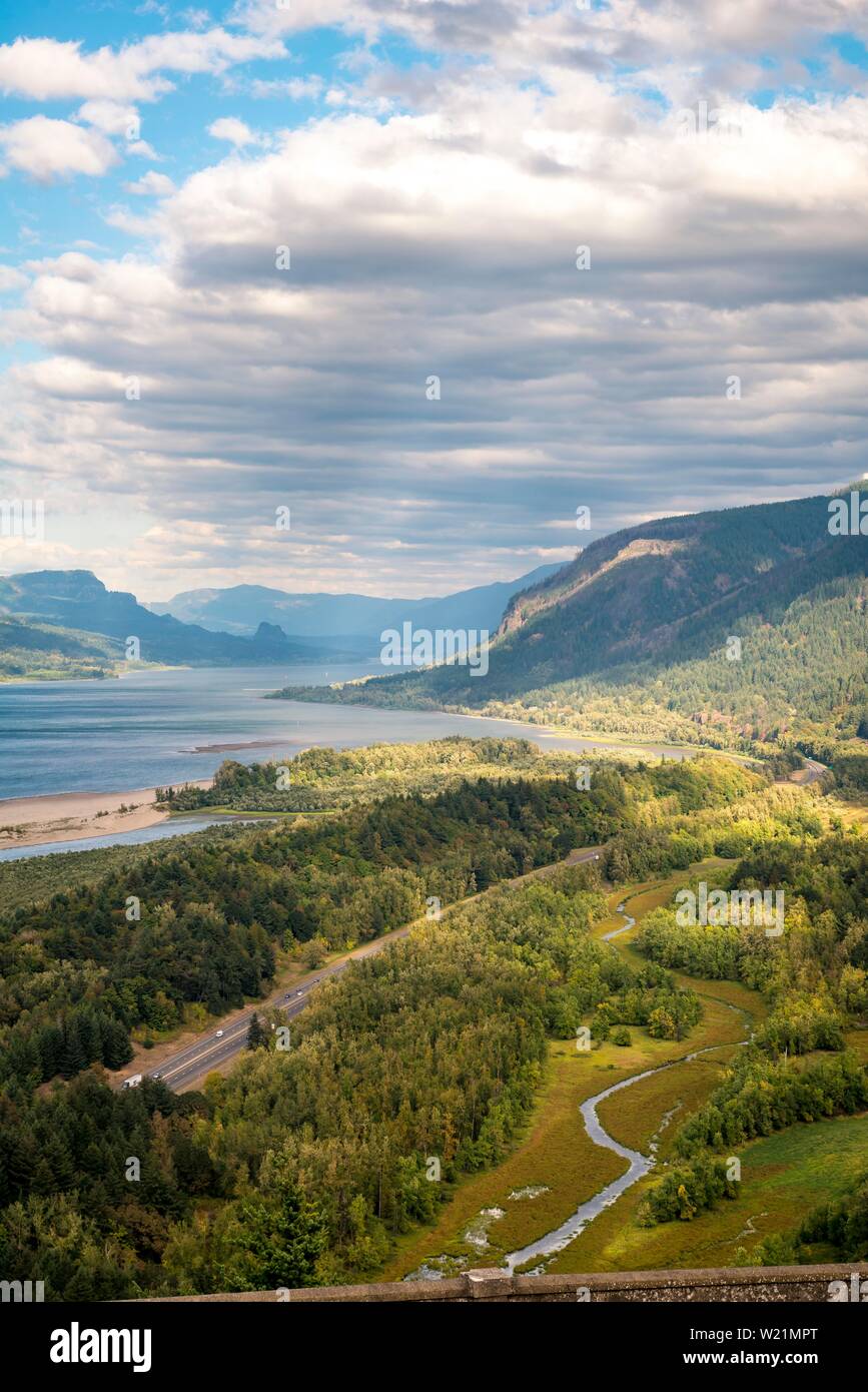 View of the columbia river from vista house hi-res stock photography ...