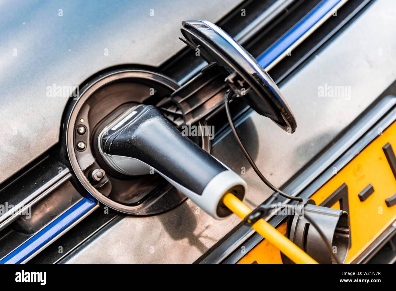 Recharged car hi-res stock photography and images - Alamy
