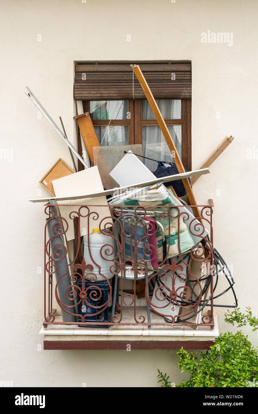 Waste on balcony hi-res stock photography and images - Alamy
