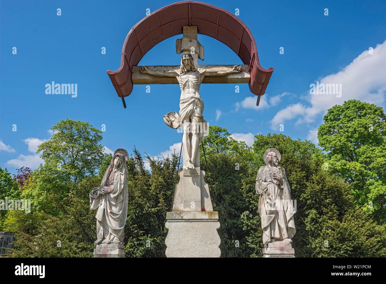 Crucifixion Group, West Cemetery, Munich, Upper Bavaria, Bavaria, Germany Stock Photo - Alamy