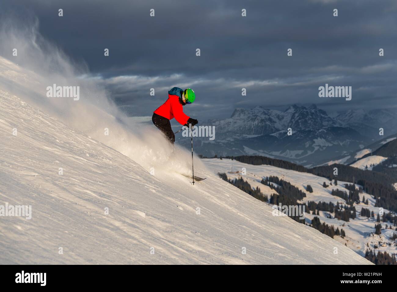 Black piste hi-res stock photography and images - Alamy