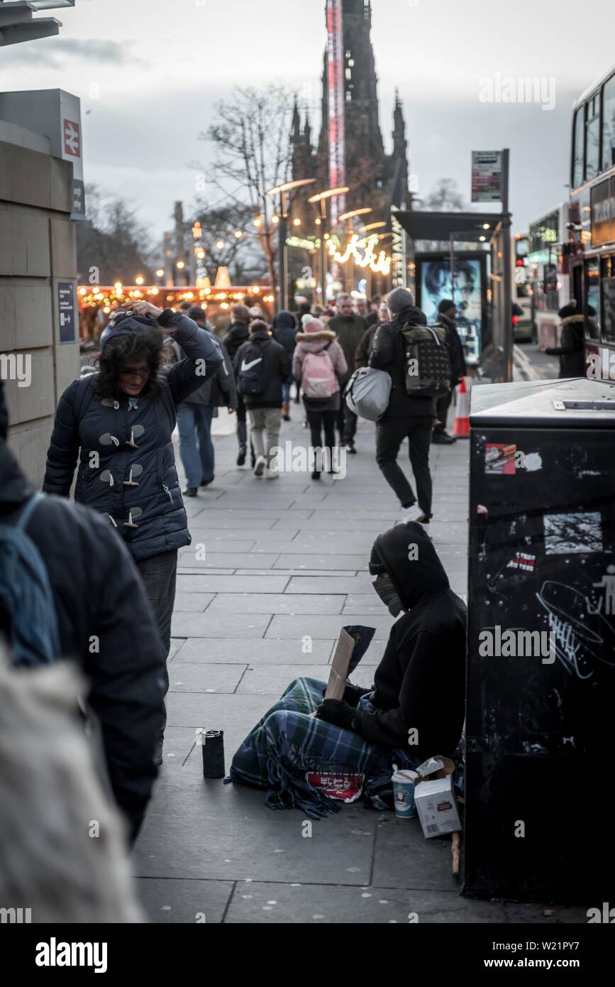 Homelessness mood hi-res stock photography and images - Alamy