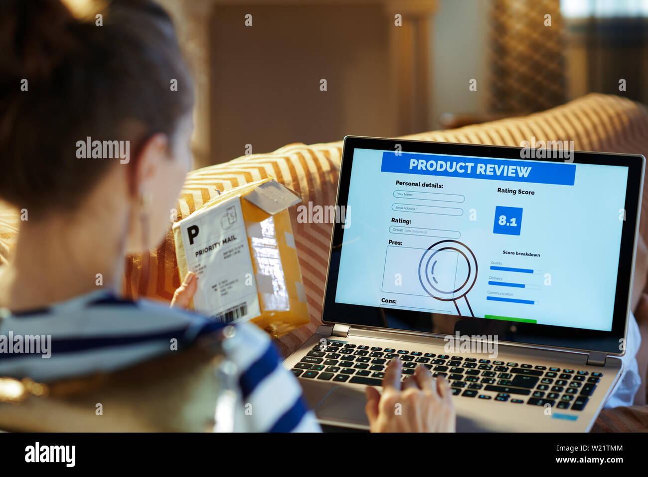 Visa support hi-res stock photography and images - Alamy