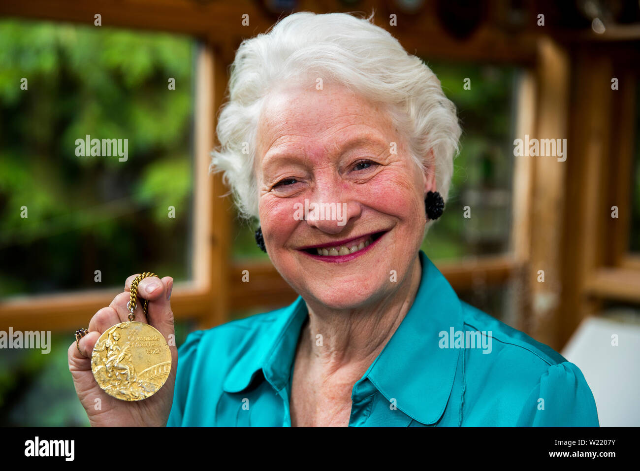 Mary Peters's Instagram, Twitter & Facebook on IDCrawl