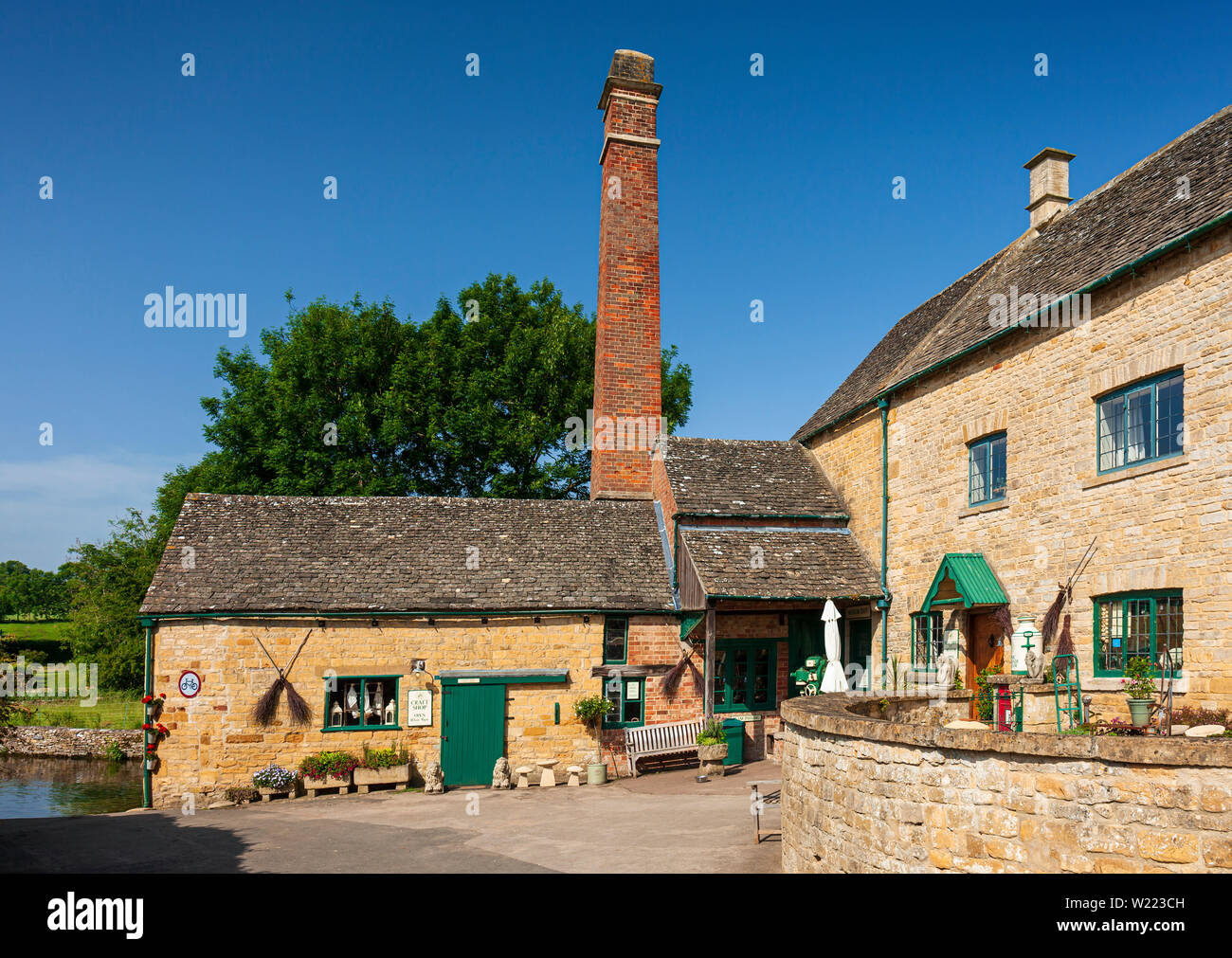 The Old Mill, and Museum, Lower Slaughter Stock Photo - Alamy