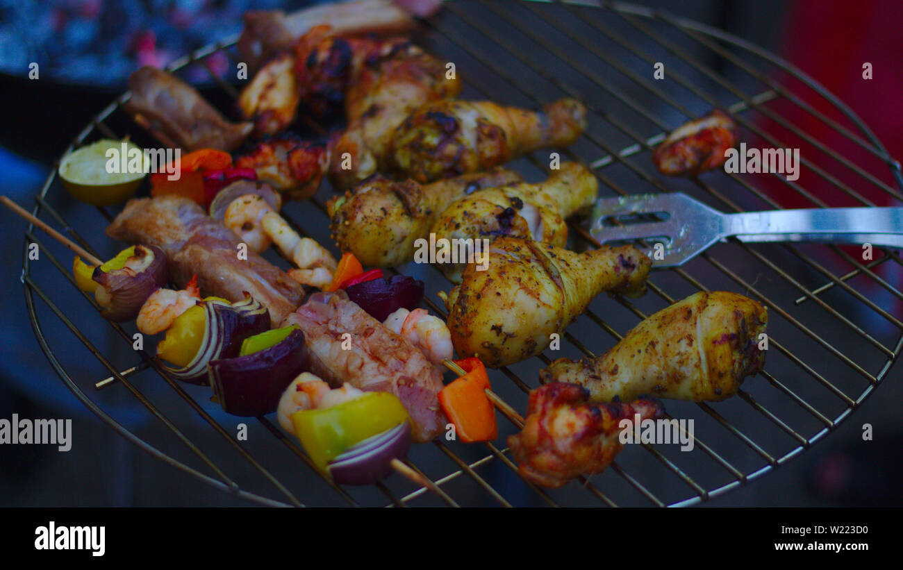 English garden barbecue Stock Photo - Alamy