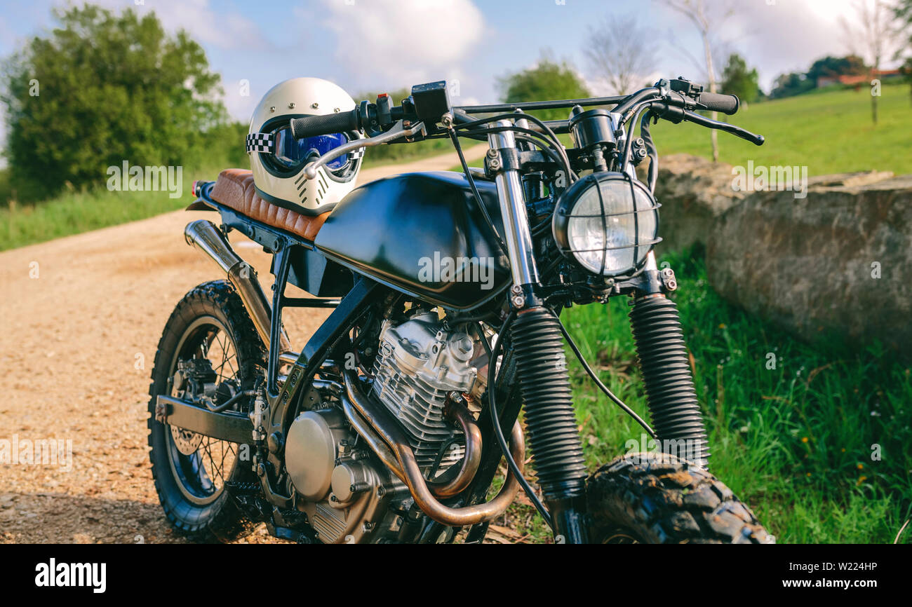 Motorcycle with headlight on hi-res stock photography and images - Alamy