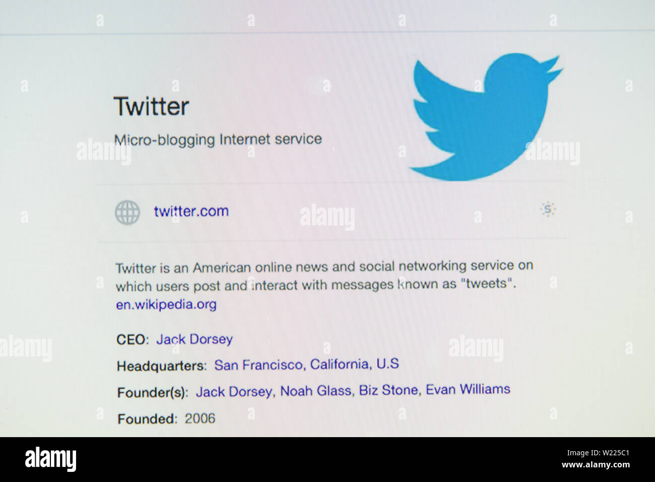 Twitter details hi-res stock photography and images - Alamy