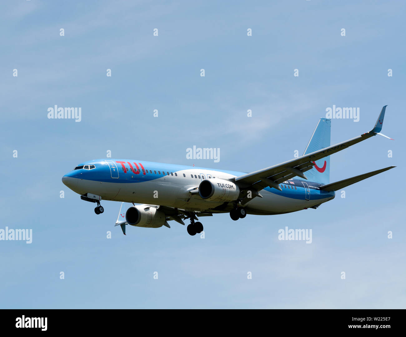 Tui Boeing 737-8K5 landing at Birmingham Airport, UK (G-TAWA Stock ...