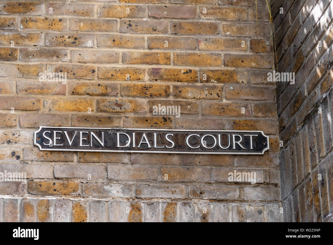 Seven dials london sign hi-res stock photography and images - Alamy