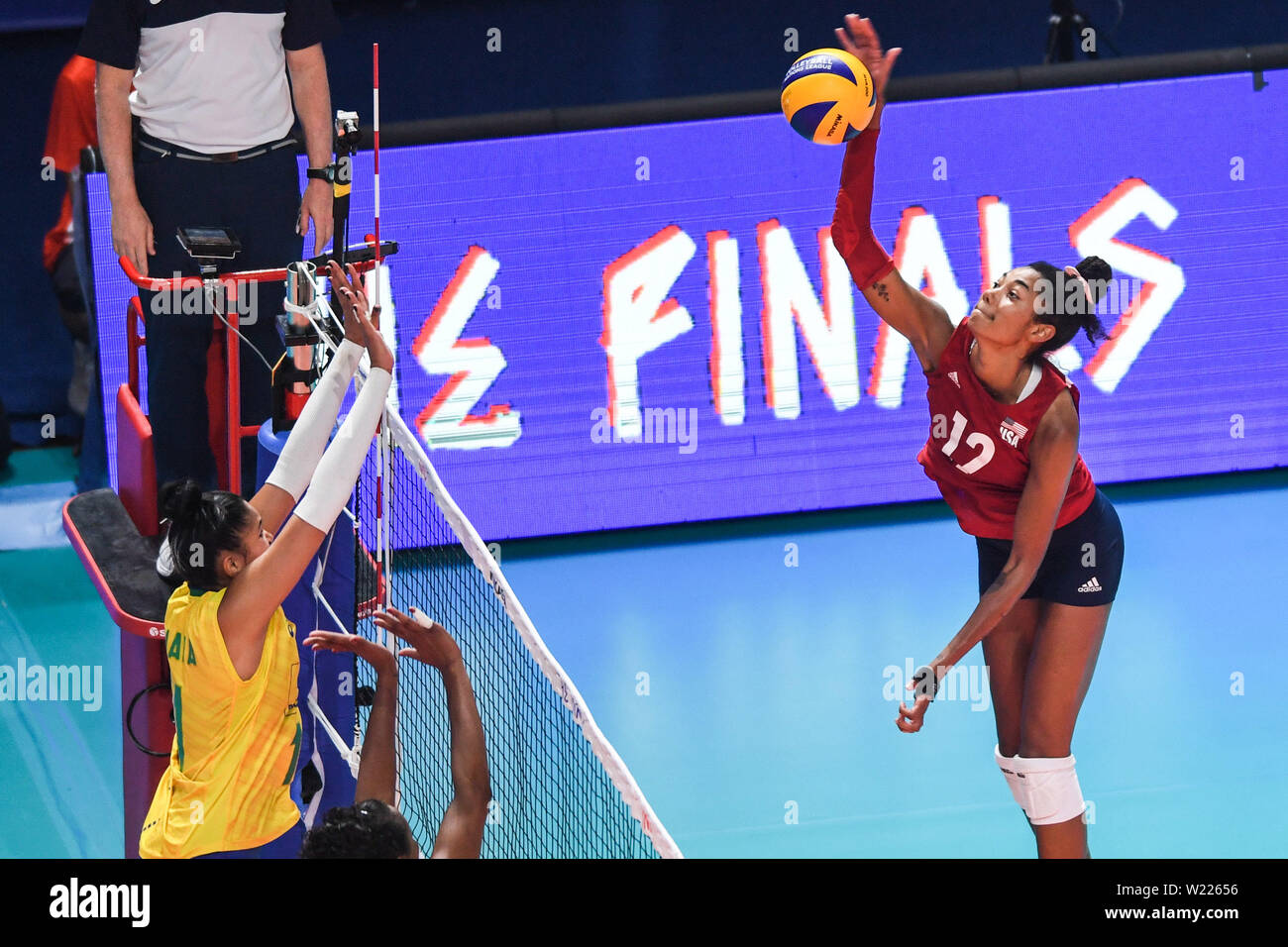 Jordan thompson volleyball hi-res stock photography and images - Alamy