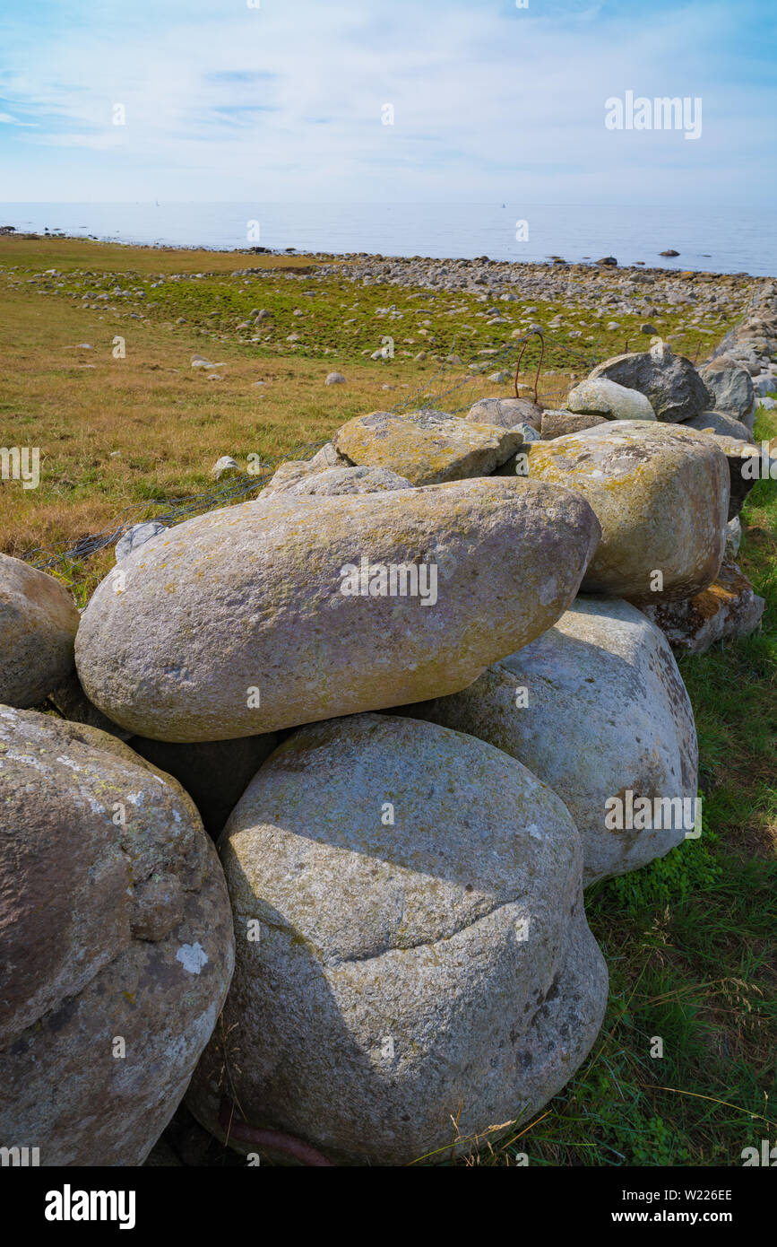 Piled up rocks hi-res stock photography and images - Alamy
