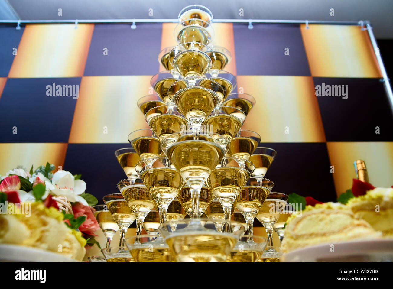 Pyramid of champagne hi-res stock photography and images - Alamy