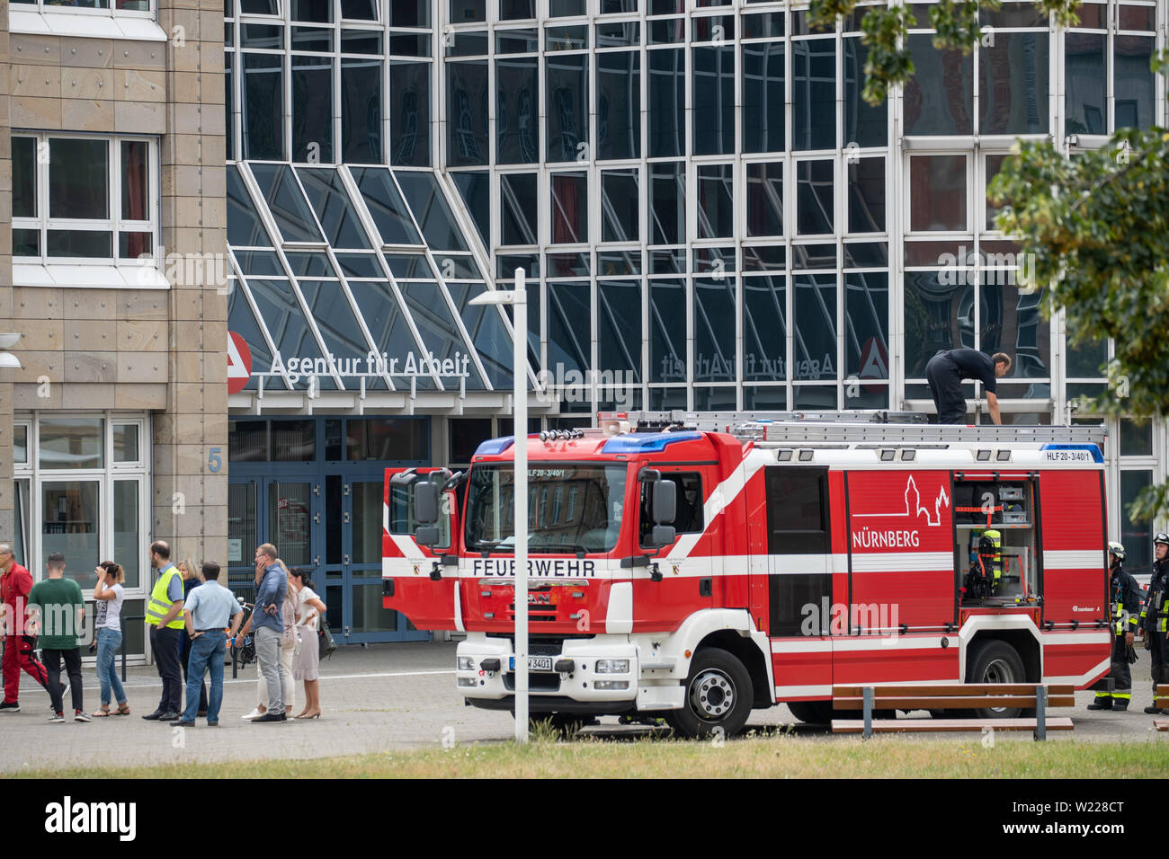 Nuremberg, Germany. 05th July, 2019. A fire engine stands in front of a branch of the employment ...