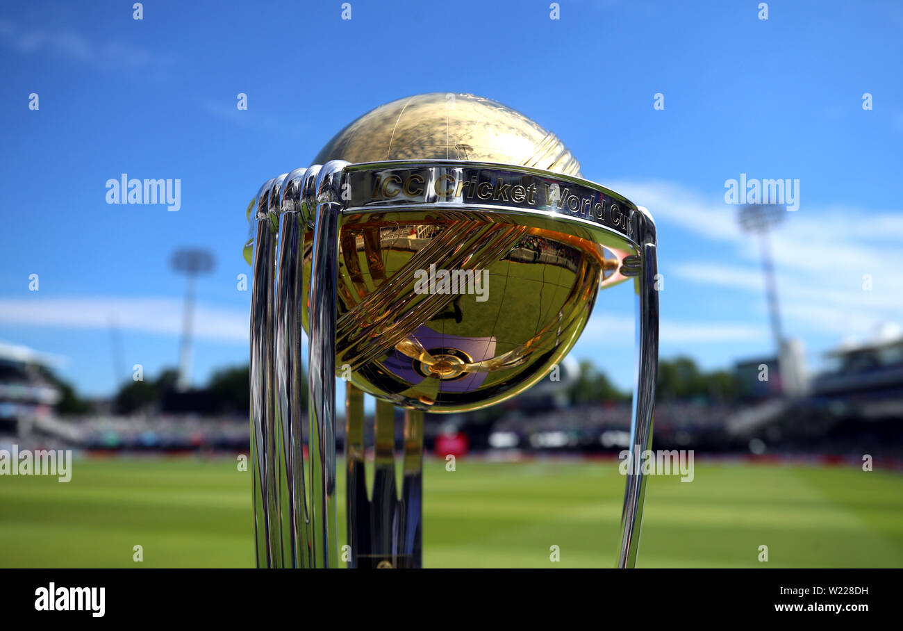 The icc cricket world cup trophy hi-res stock photography and images ...