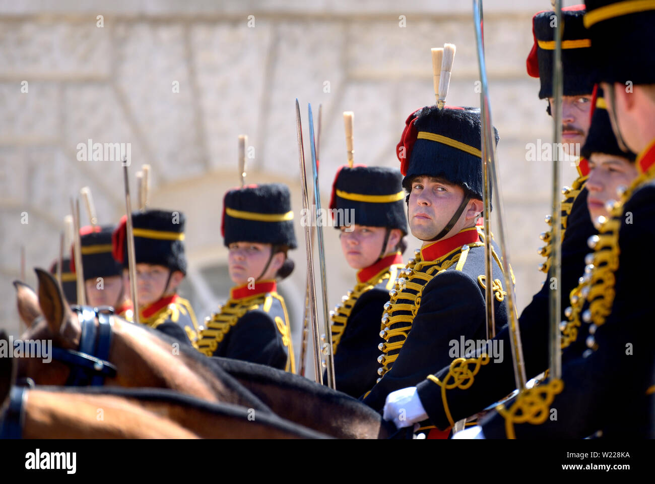 Kings guard horse hi-res stock photography and images - Alamy