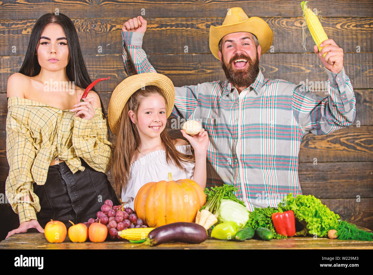 Countryside family lifestyle. Farm market with fall harvest. Family ...