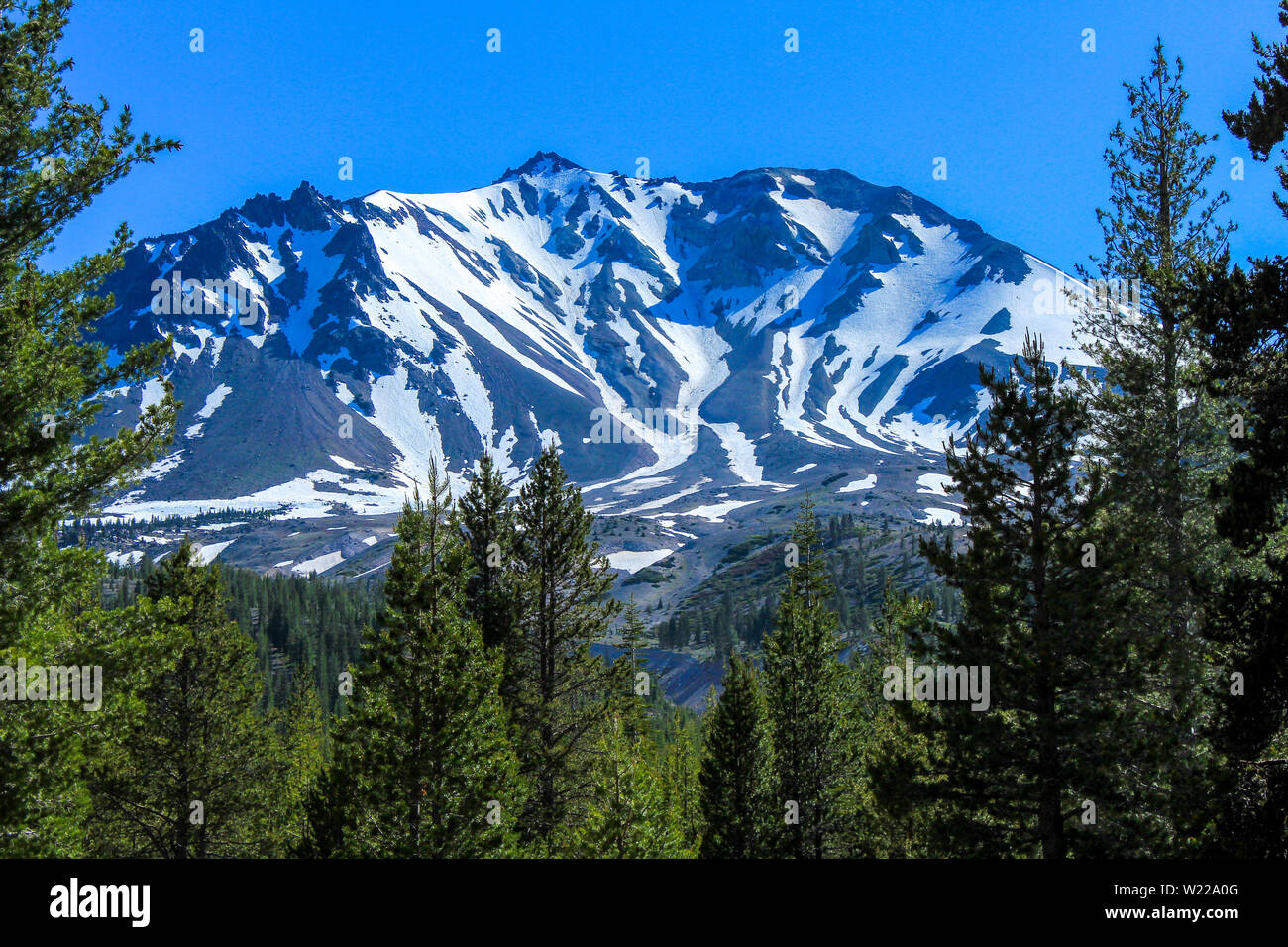 Mount Lassen (Lassen Volcanic National Park), California, USA Stock ...
