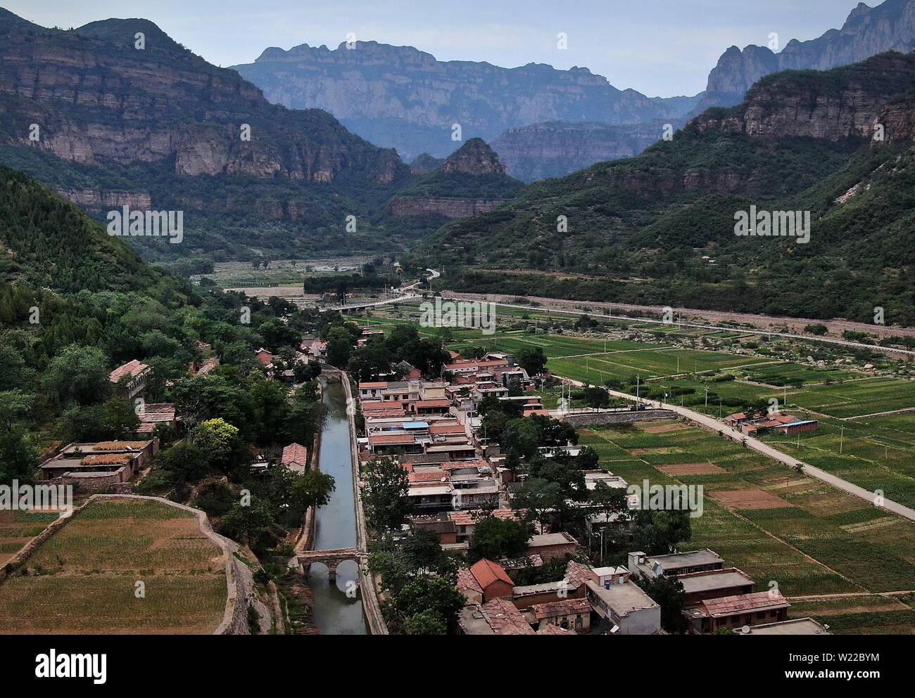 (190705) -- ZHENGZHOU, July 5, 2019 (Xinhua) -- Aerial photo taken on ...
