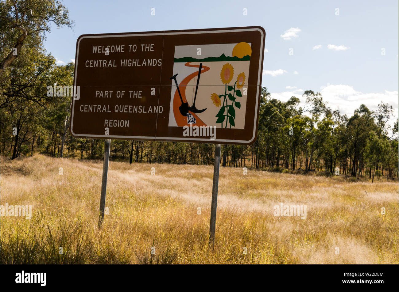 Carnarvon gorge road sign hi-res stock photography and images - Alamy