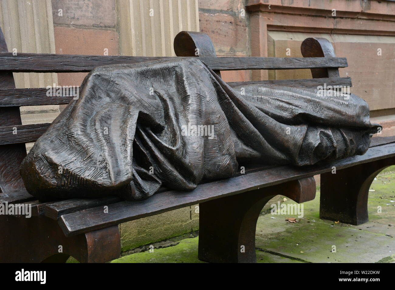 Homeless jesus statue hi-res stock photography and images - Alamy