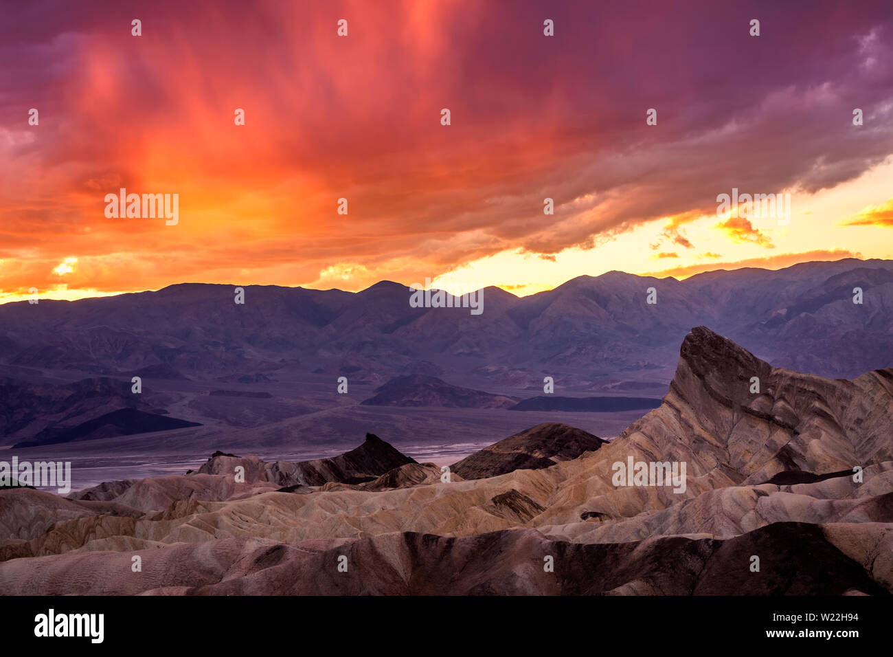 The Colorful Ridges Of Zabriskie Point At Sunset Death Valley National ...
