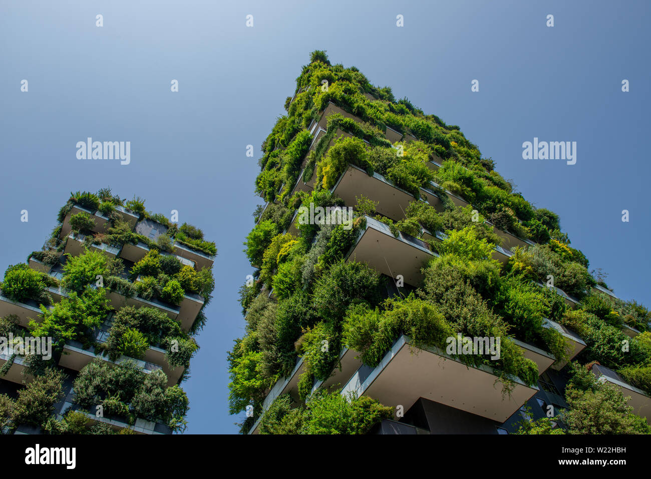 Milan vertical garden hi-res stock photography and images - Alamy