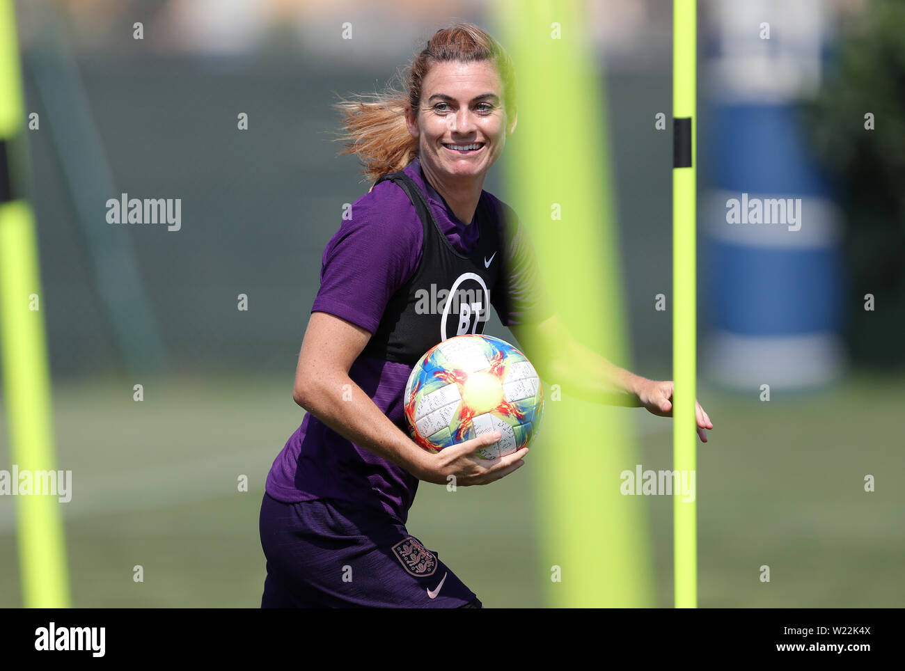 England's Carly Telford during a training session at the Stade Charles ...