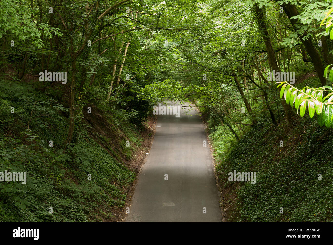 Overhanging climb hi-res stock photography and images - Alamy