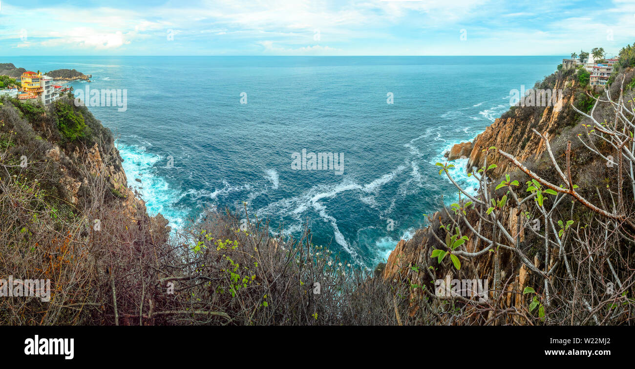 Tropical coast pacific ocean mexico hi-res stock photography and images ...